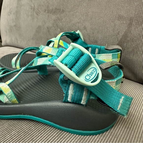 Chaco | Shoes | Chaco Girls Z Cloud X Sports Sandals Blue Geometric ...